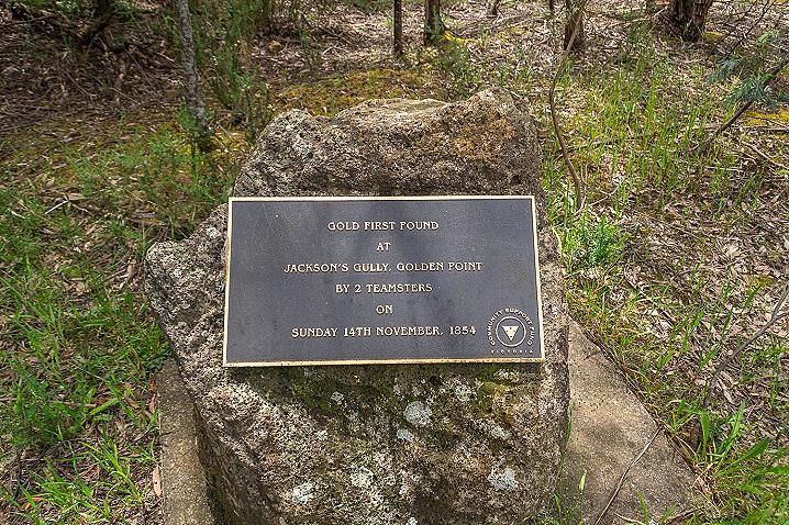 Jackson's Gully Gold Discovery Monument | Goldfields Guide