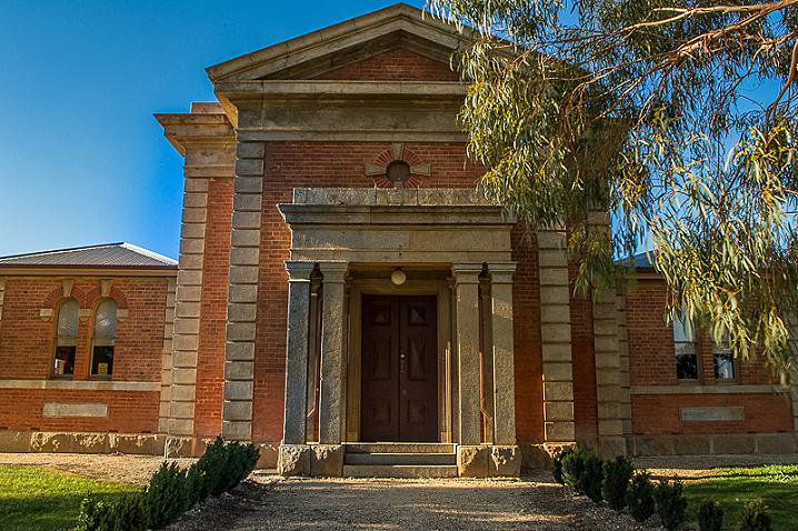 Dunolly Court House, Lock Up, Police Station and Stables | Goldfields Guide