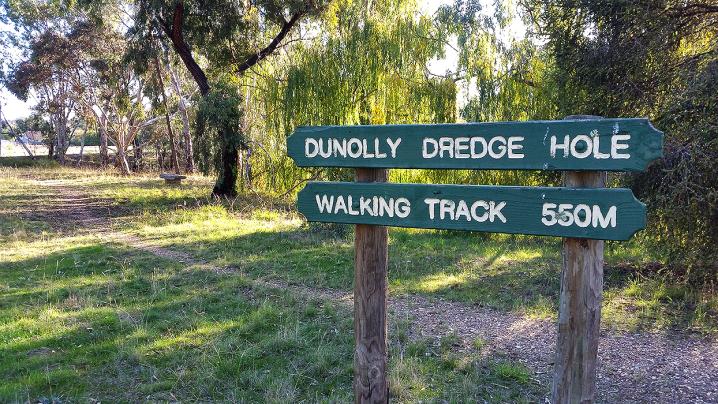 Dunolly Dredge Hole Walking Track | Goldfields Guide